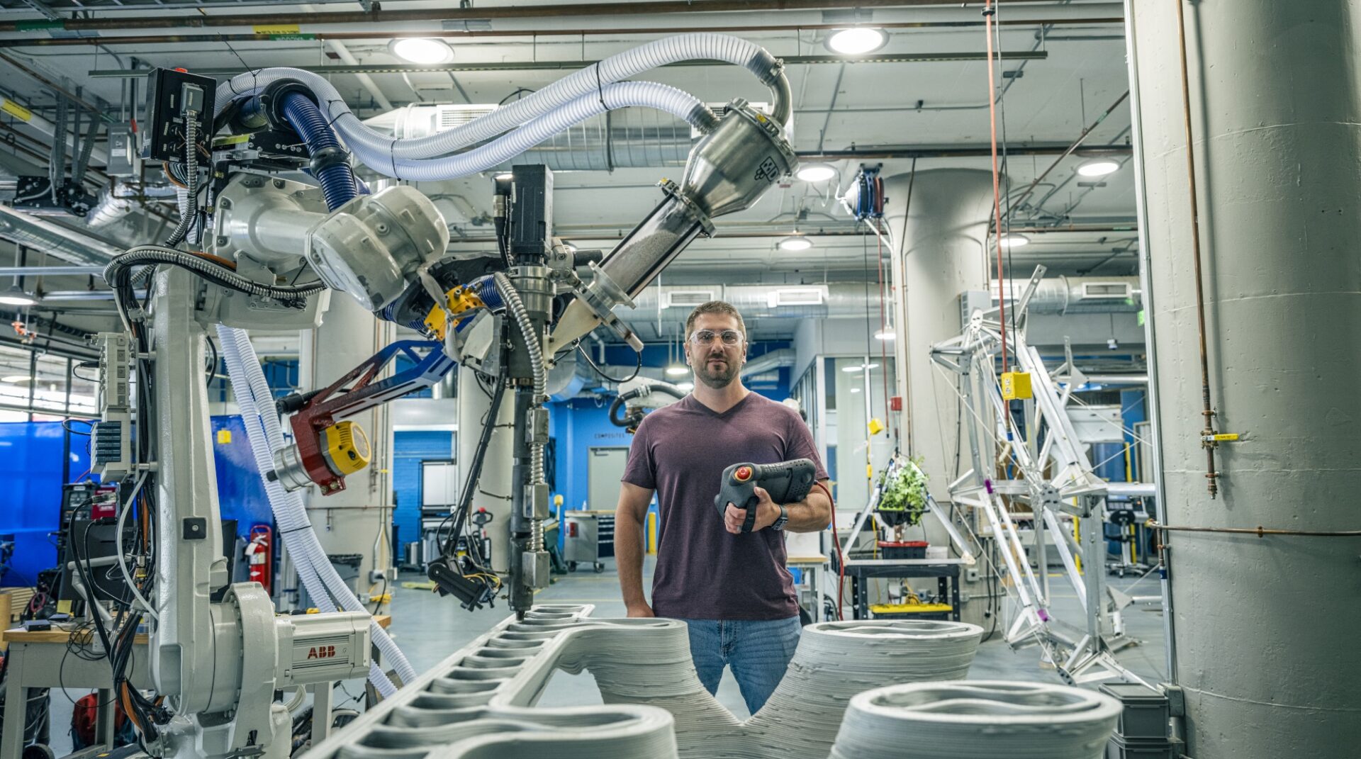 Autodesk、モノづくりの実態に関する、デザインと創造の業界動向調を発表