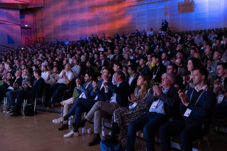 Welcome NAVASTO: Designers gaining insights into performance in real time