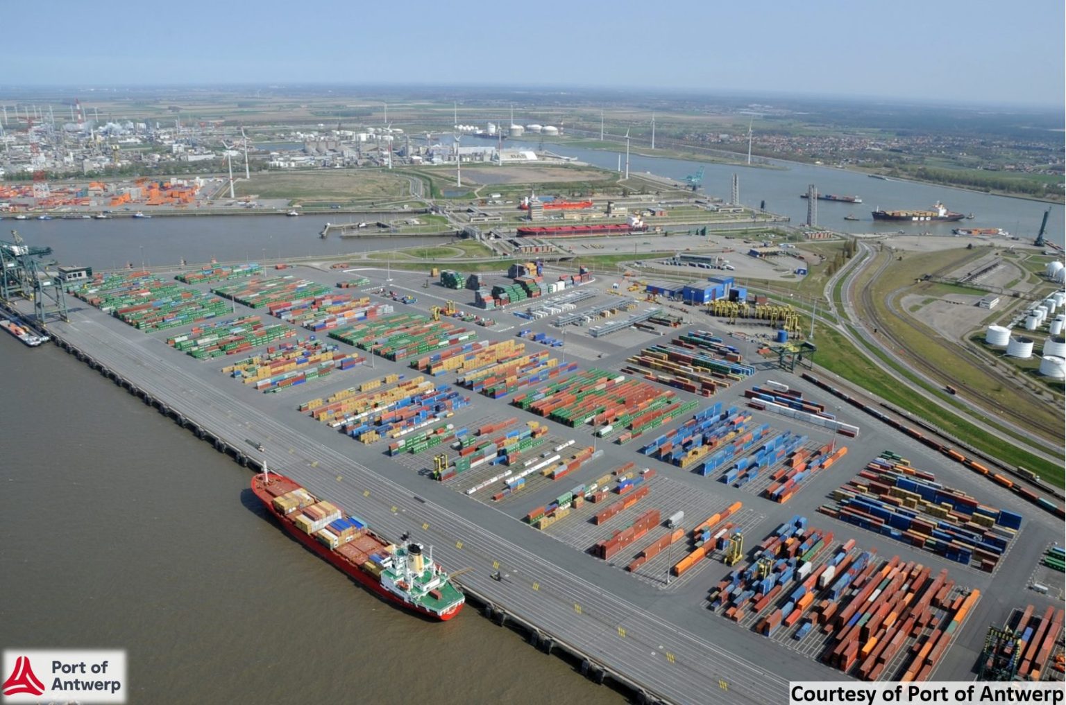 [Témoignage] La réalisation du terminal Europa du Port d’Anvers par TRACTEBEL avec Revit ...